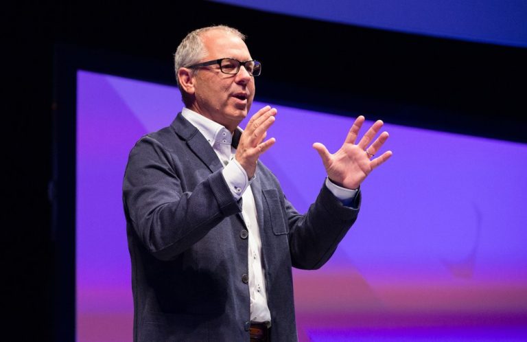 Beyond the Podium: Mark King named CEO at Taco Bell, Sallie Krawcheck ...